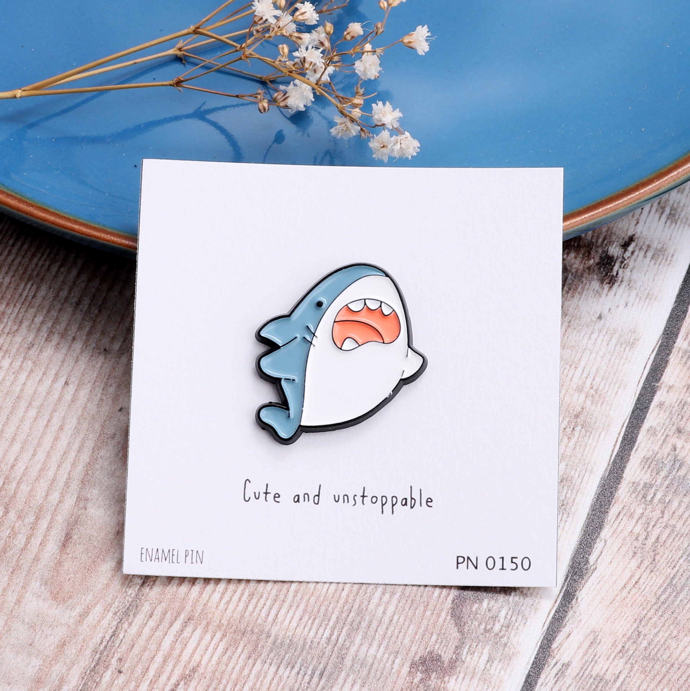 PN0150 Great white shark Enamel Pin – attic creations