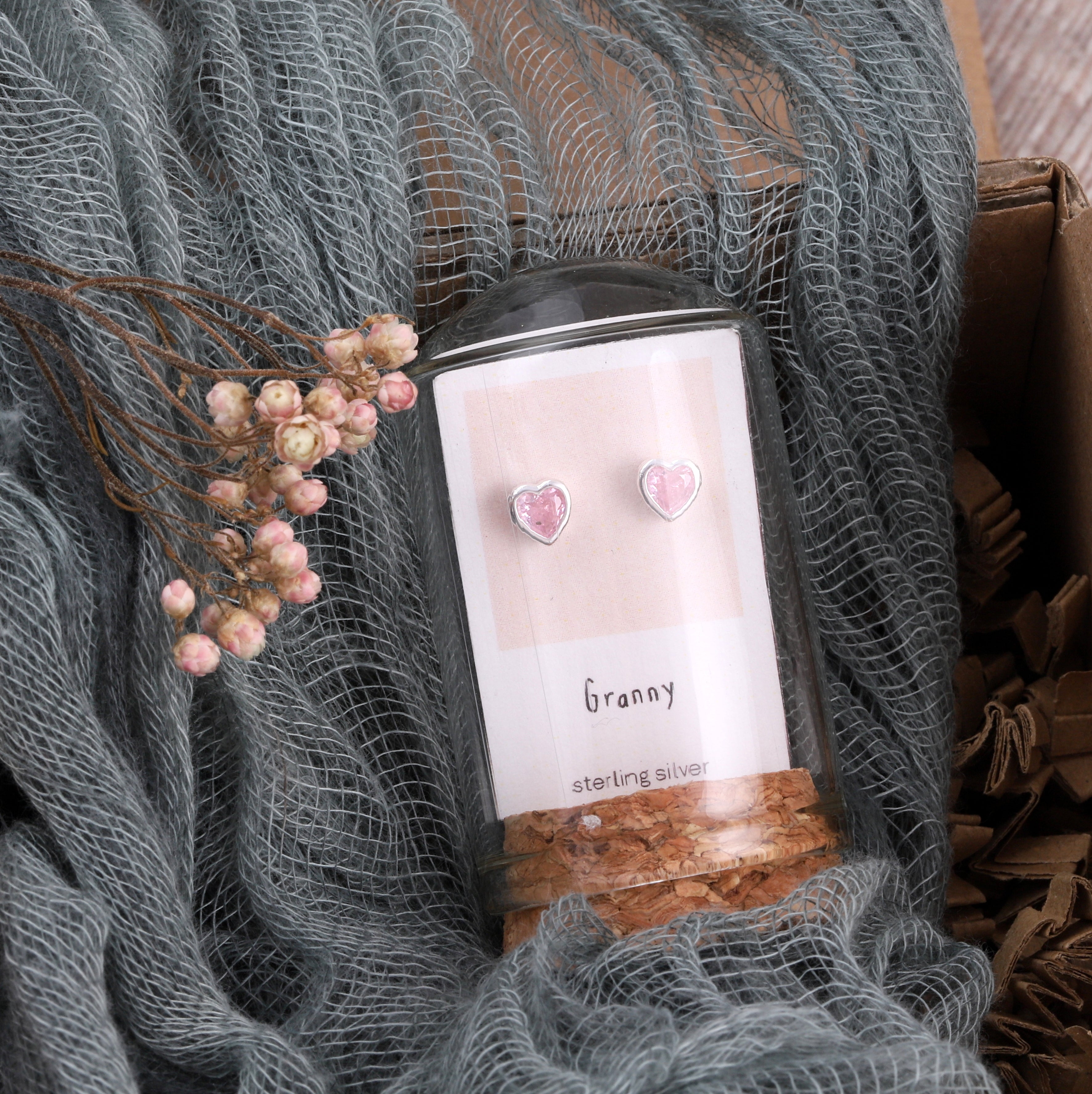 TT50032 Granny crystal pink heart earrings – attic creations